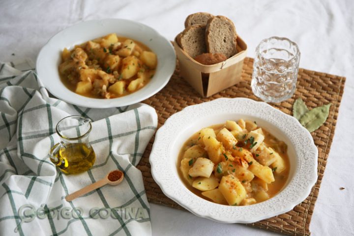 Papas con choco, receta fácil y tradicional - Código Cocina